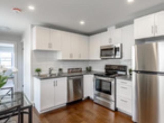 1 Br, 1 bath, Condo 35 Niagara St