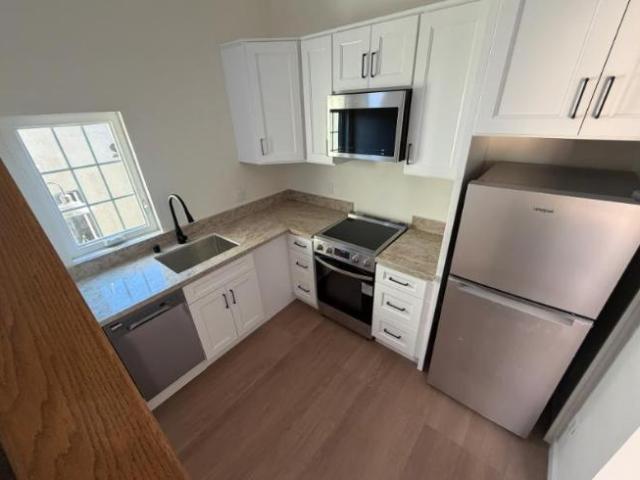 1 Br, 1 bath, Condo 3608 Wilshire Terrace