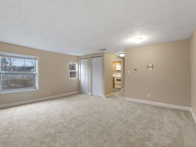 1 Br, 1 bath, Condo 3609 Balsam Ave