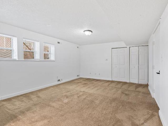 1 Br, 1 bath, Condo 3609 Balsam Ave