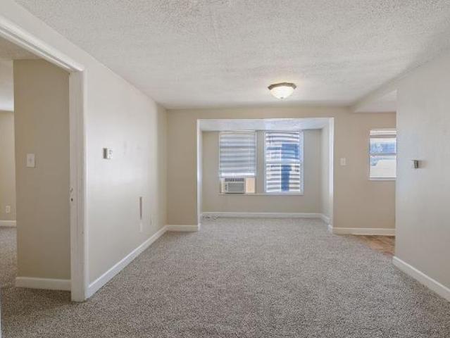 1 Br, 1 bath, Condo 3609 Balsam Ave