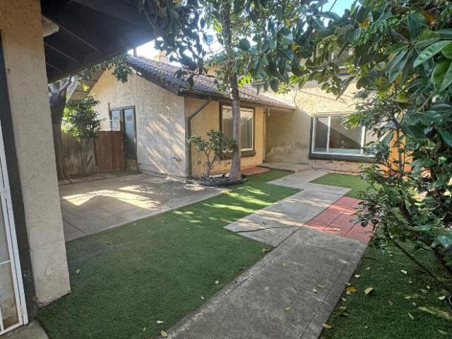 1 Br, 1 bath, Condo 3603 W Park Balboa Ave