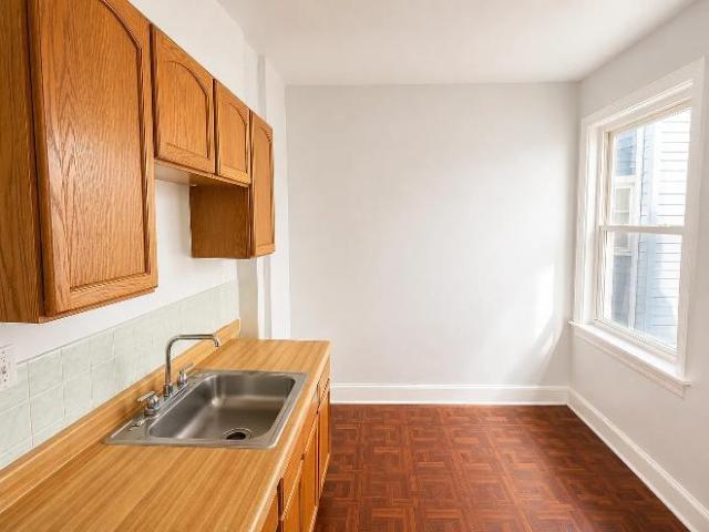 1 Br, 1 bath, Condo 361 Sanford Ave