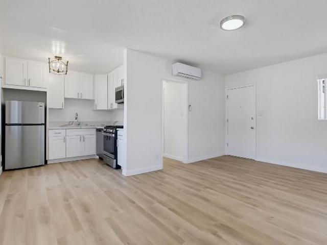 1 Br, 1 bath, Condo 3636 W Imperial Hwy