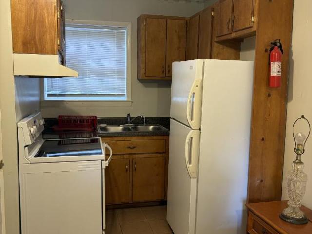 1 Br, 1 bath, Condo 3645 Sherrydale Ln