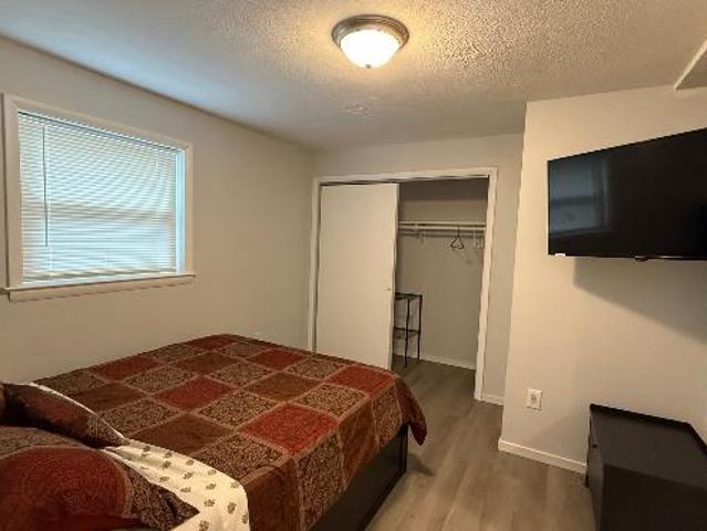 1 Br, 1 bath, Condo 3650 Laurel Dr