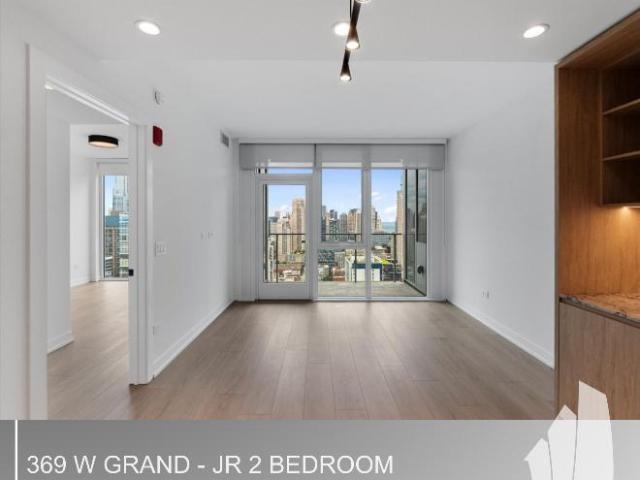 1 Br, 1 bath, Condo 369 West Grand Ave