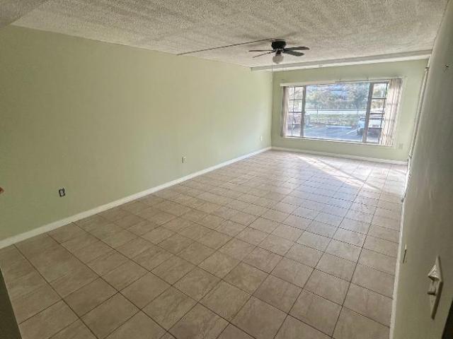 1 Br, 1 bath, Condo 3706 Broadway