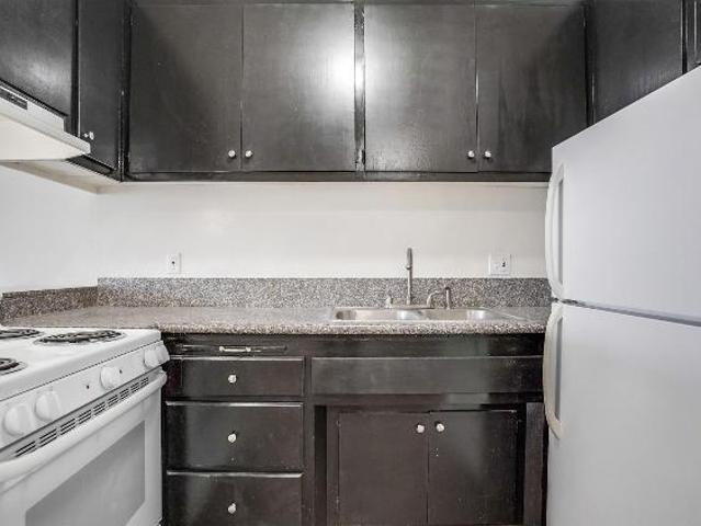 1 Br, 1 bath, Condo 3715 W 27th St
