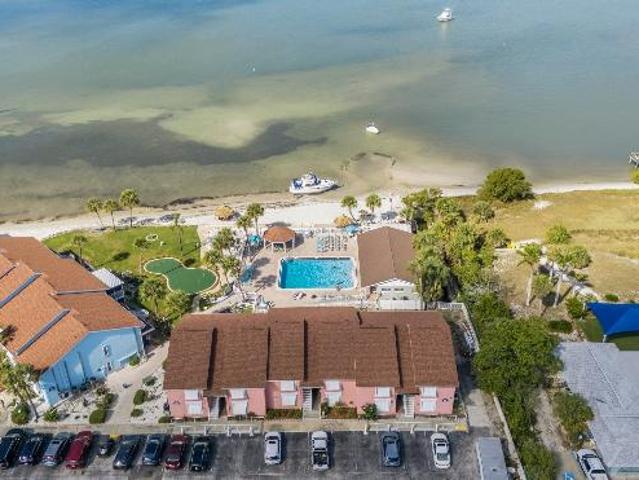 1 Br, 1 bath, Condo 3715 42nd Way S