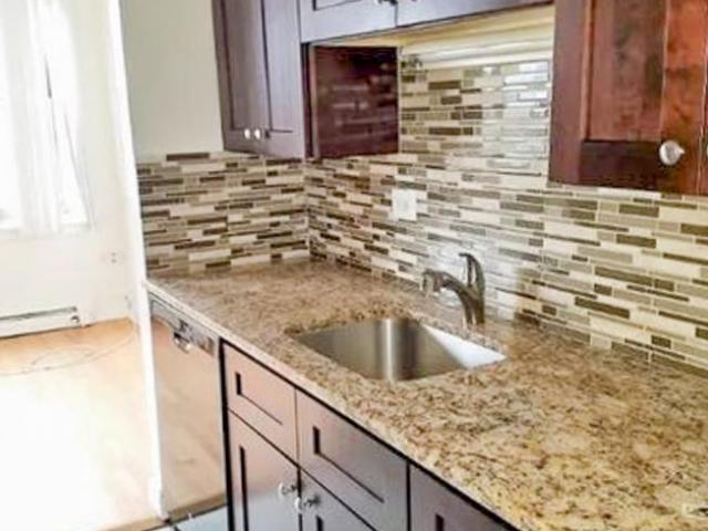 1 Br, 1 bath, Condo 3710 N Pine Grove