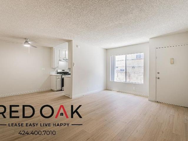 1 Br, 1 bath, Condo 3731 South Canfield Avenue