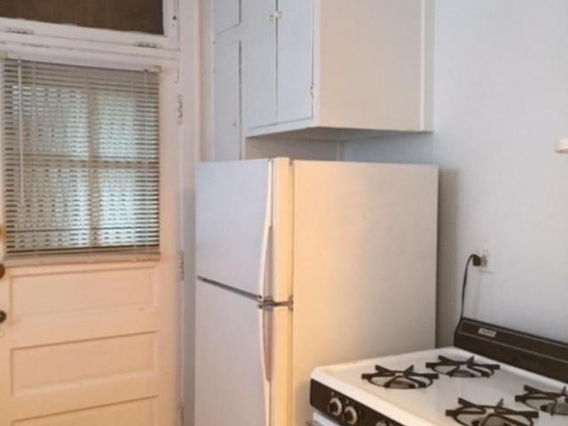 1 Br, 1 bath, Condo 3746 W Irving Park Rd