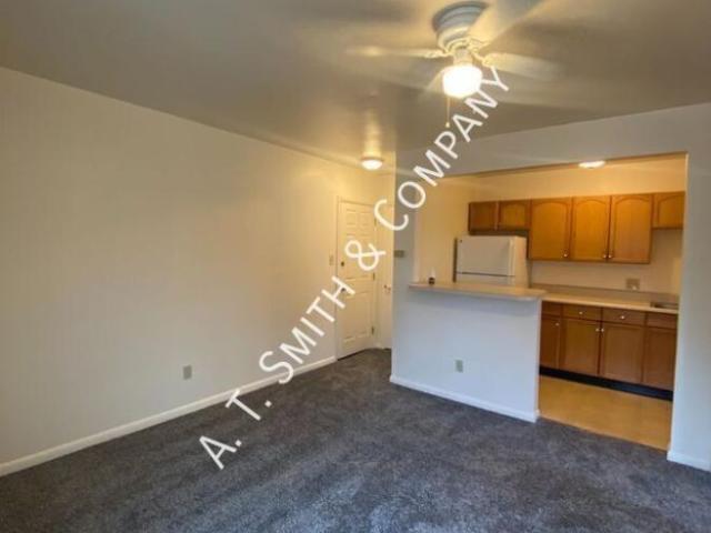 1 Br, 1 bath, Condo 3785 High Court
