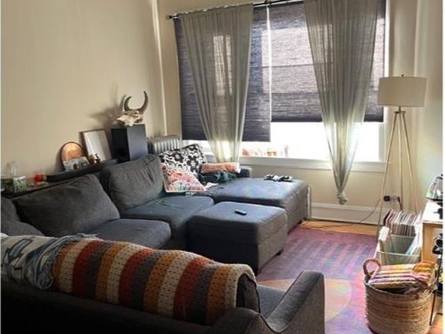 1 Br, 1 bath, Condo 3808 W Irving Park Rd