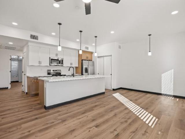 1 Br, 1 bath, Condo 3820 E Fort Lowell Rd