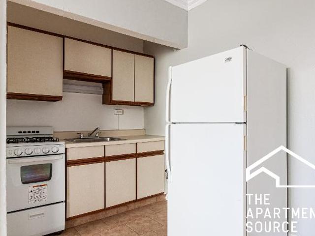 1 Br, 1 bath, Condo 3831 North Fremont St