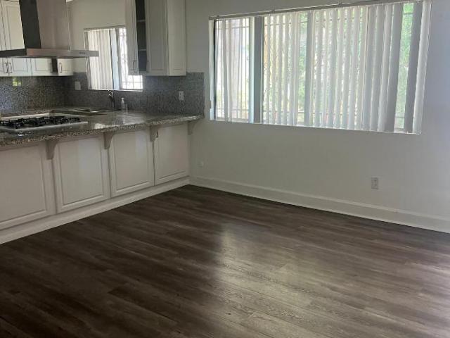 1 Br, 1 bath, Condo 3845 Motor Ave