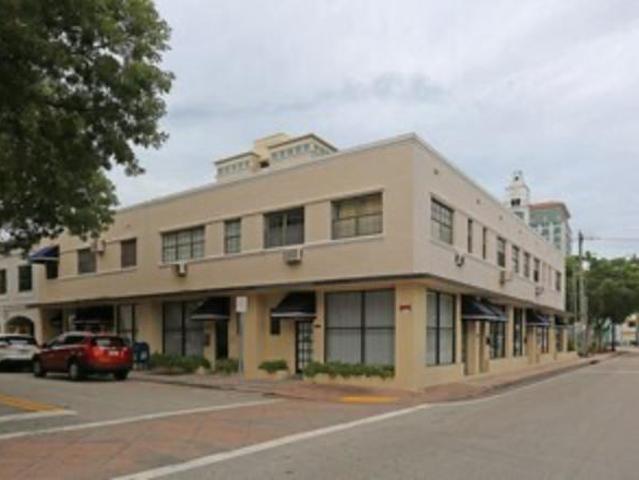 1 Br, 1 bath, Condo 384 Minorca Avenue