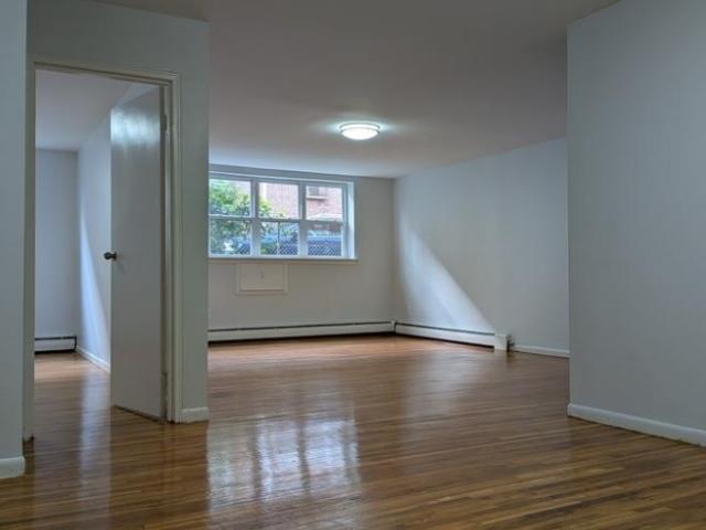 1 Br, 1 bath, Condo 385 Park Ave