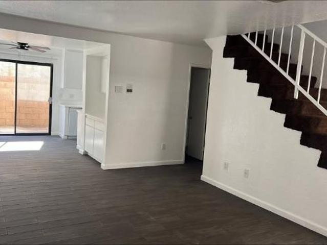 1 Br, 1 bath, Condo 38665 11th St East
