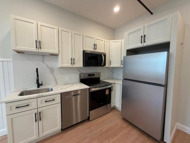 1 Br, 1 bath, Condo 38 Washington St
