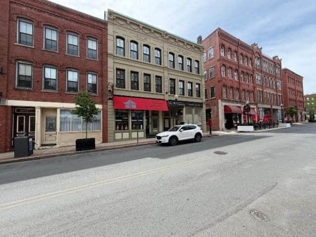 1 Br, 1 bath, Condo 38 Washington St