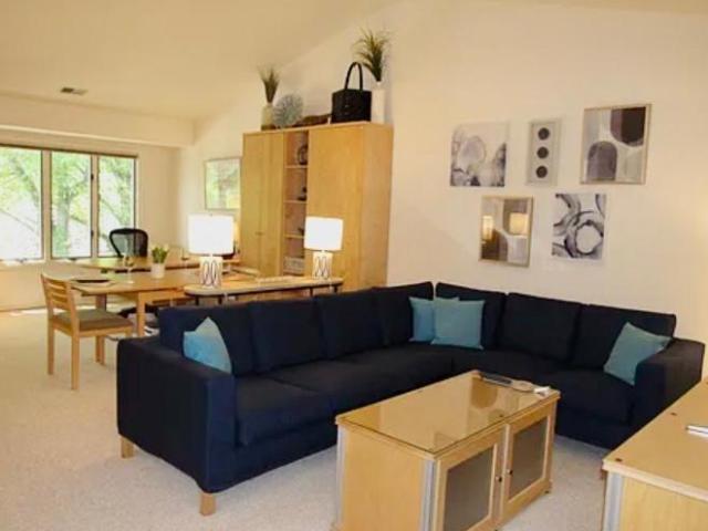 1 Br, 1 bath, Condo 38 Westchester Ter