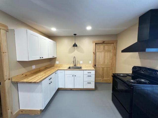 1 Br, 1 bath, Condo 38 Main Street
