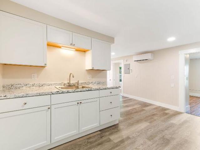 1 Br, 1 bath, Condo 38 New York St