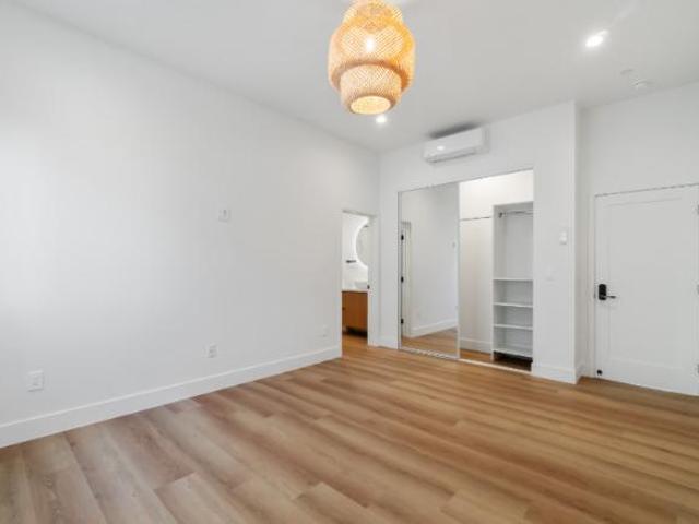 1 Br, 1 bath, Condo 3917 Inglewood Blvd