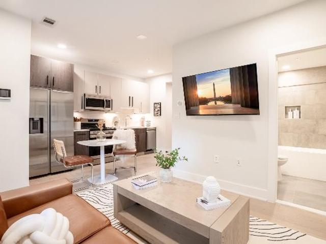 1 Br, 1 bath, Condo 3934 14th St NW