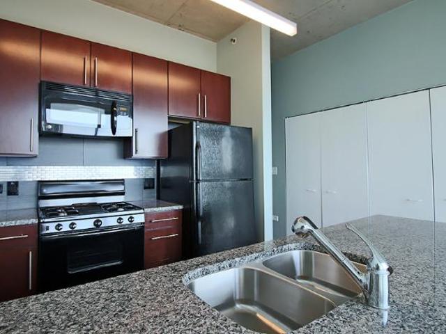 1 Br, 1 bath, Condo 39 E 14th St