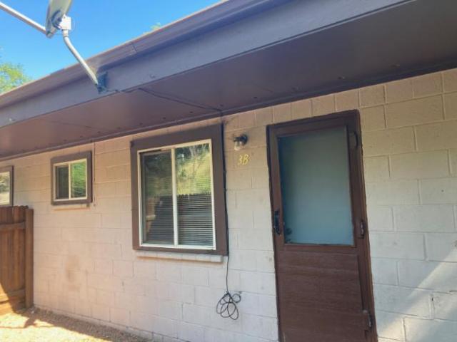 1 Br, 1 bath, Condo 3 Arapahoe Pl