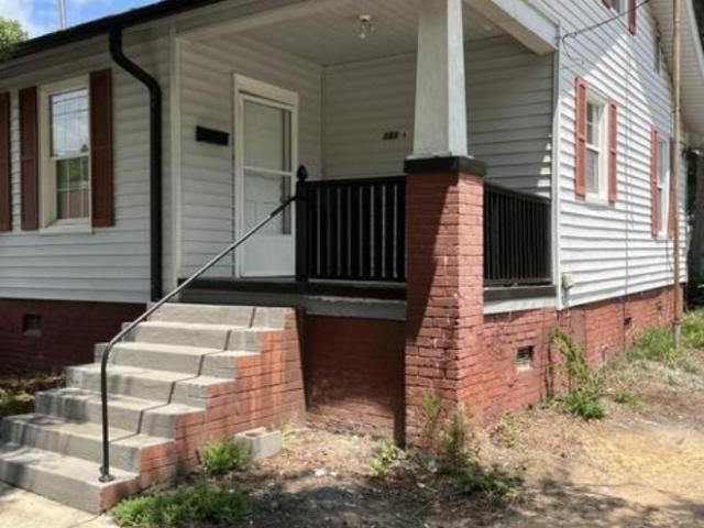 1 Br, 1 bath, Divided 183 Ryan St