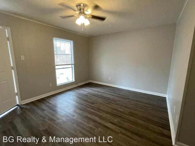 1 br, 1 bath House 100 Mcarthur St Apt 1