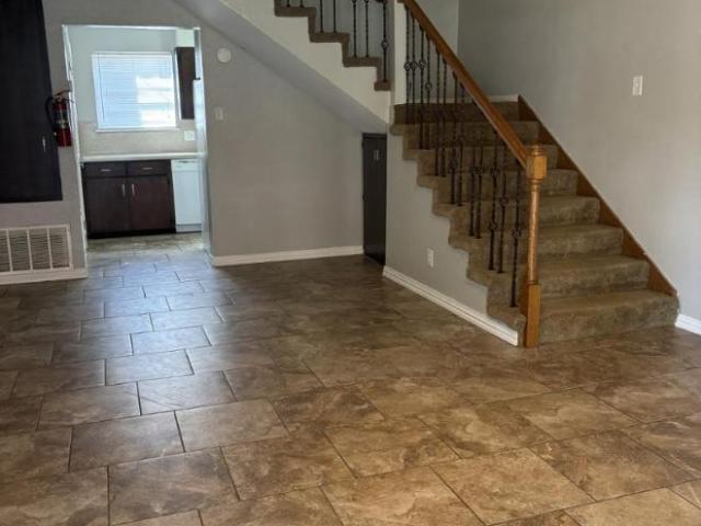 1 Br, 1 bath, Other 4000 S Brahma Blvd
