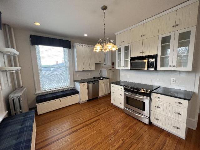 1 Br, 1 bath, Other 400 N Potomac St