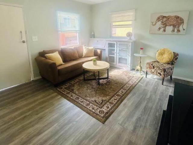 1 Br, 1 bath, Other 407 West San Ysidro Boulevard