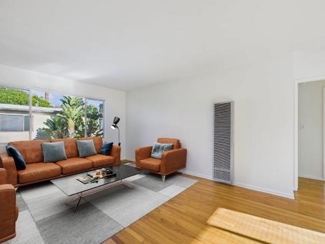 1 Br, 1 bath, Other 421 427 San Vicente Blvd