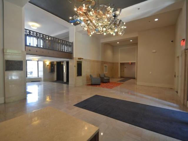 1 Br, 1 bath, Apartment 426 Mulberry St