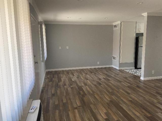 1 Br, 1 bath, Other 4317 4323 Perlita Ave