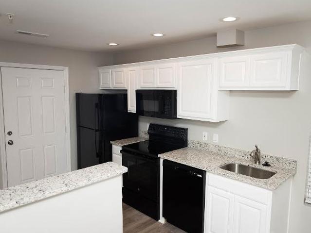 1 Br, 1 bath, Other 4429 Goldflower Loop