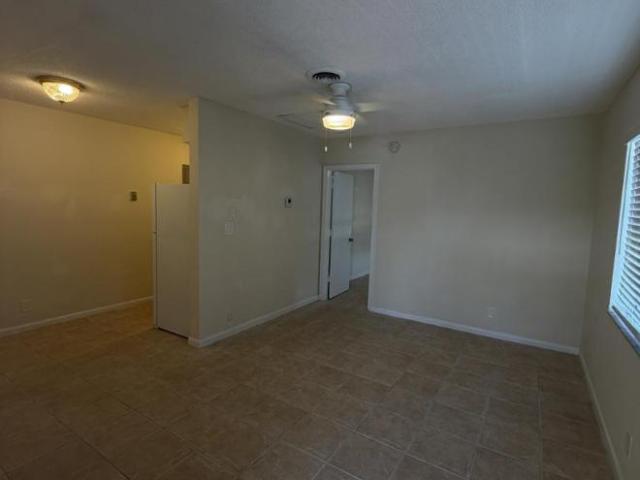 1 Br, 1 bath, Apartment 4540 Bougainvilla Drive