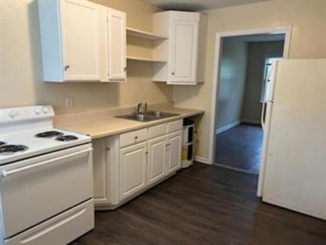 1 Br, 1 bath, Apartment 4600 Springview Rd