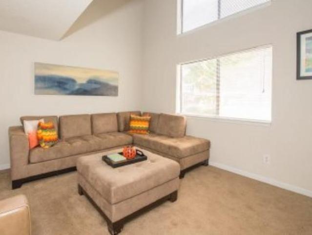 1 Br, 1 bath, Other 4650 East Ponce De Leon Avenue