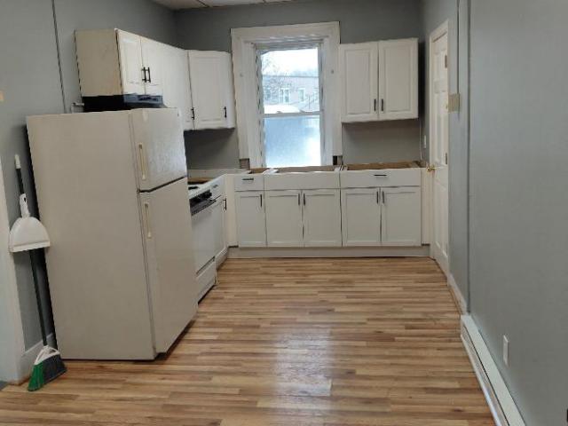 1 Br, 1 bath, Other 498 500 Main St