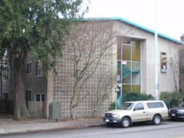 1 Br, 1 bath, Other 5035 15th Ave N E