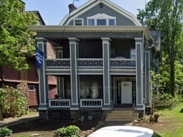 1 Br, 1 bath, Apartment 523 West 9th Street