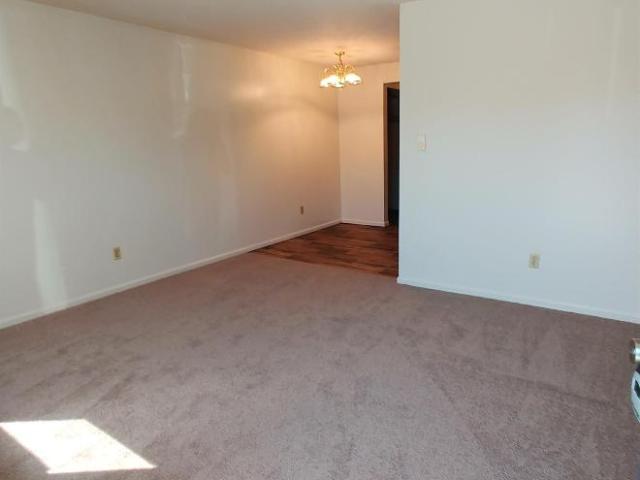 1 Br, 1 bath, Other 5271 Eastwick Dr